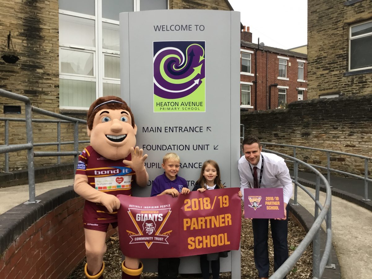Heaton Avenue Primary School Become Giants Partner School ...